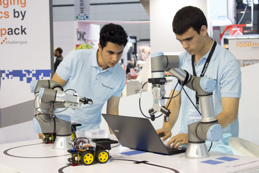 Hackathon by Universal Robots | Advanced Factories